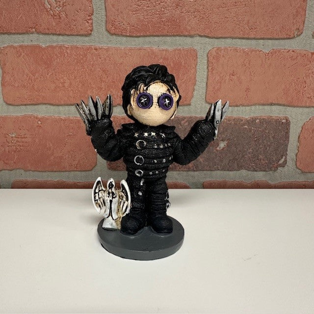 Figure Pinhead Scissors